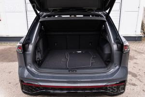 Grey Volkswagen Tiguan 2025 in Riga, with an engine capacity of 1.40 L and mileage of 22 thousand km for 46660 €, photo 26 on AUTOMOTO.COM.LV