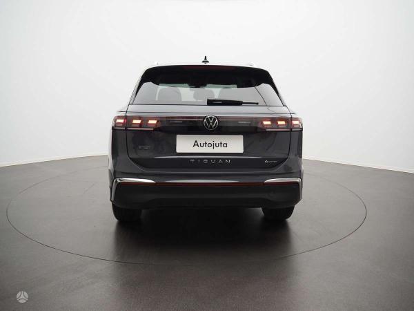 Grey Volkswagen Tiguan 2025 in Vilnius, with an engine capacity of 1.97 L and mileage of 31 thousand km for 39750 €, photo 5 on AUTOMOTO.COM.LV