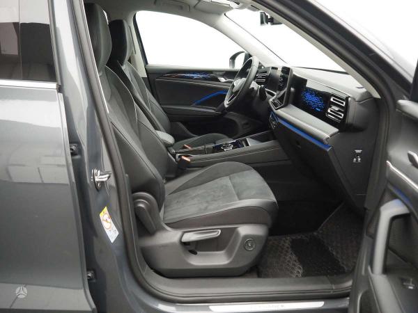 Grey Volkswagen Tiguan 2025 in Vilnius, with an engine capacity of 1.97 L and mileage of 31 thousand km for 39750 €, photo 10 on AUTOMOTO.COM.LV