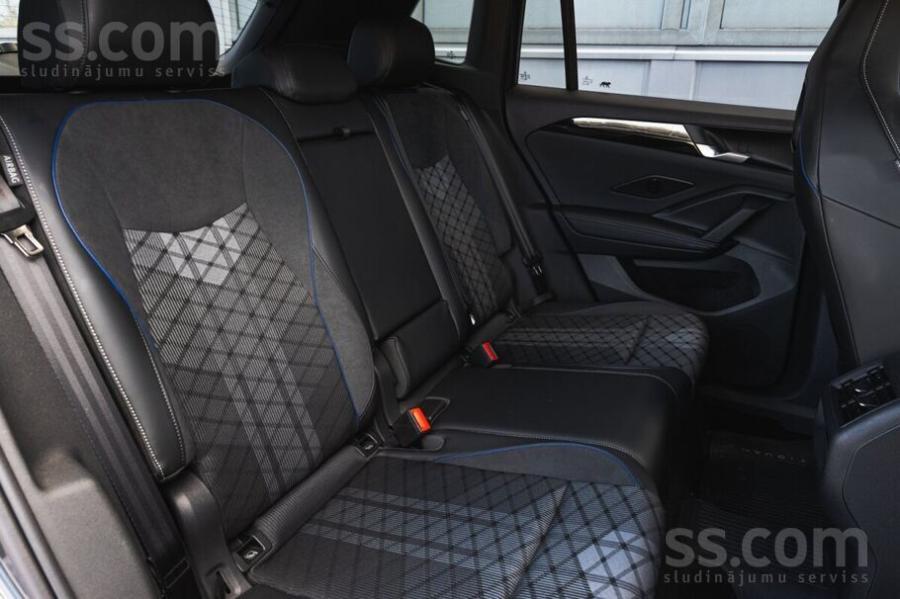 Pelēks Volkswagen Tiguan 2025 Ventspils, ar dzinēja tilpumu 1.50 L un nobraukumu 16 tūkst. km par 47500 €, foto 36 vietnē AUTOMOTO.COM.LV