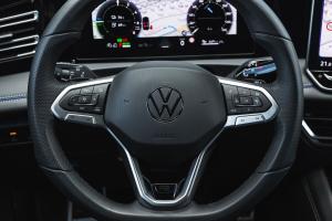 Pelēks Volkswagen Tiguan 2025 Ventspils, ar dzinēja tilpumu 1.50 L un nobraukumu 16 tūkst. km par 47500 €, foto 19 vietnē AUTOMOTO.COM.LV
