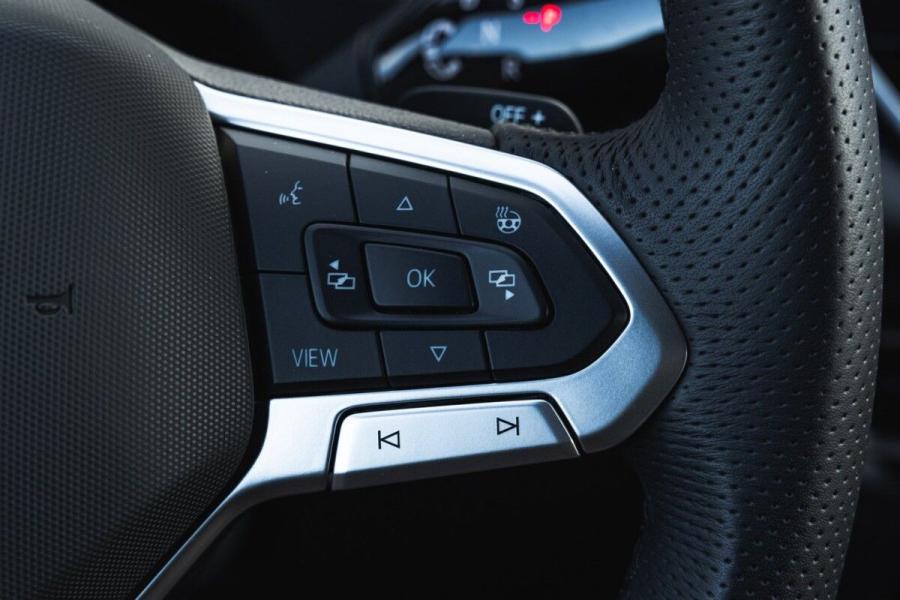 Pelēks Volkswagen Tiguan 2025 Ventspils, ar dzinēja tilpumu 1.50 L un nobraukumu 16 tūkst. km par 47500 €, foto 21 vietnē AUTOMOTO.COM.LV