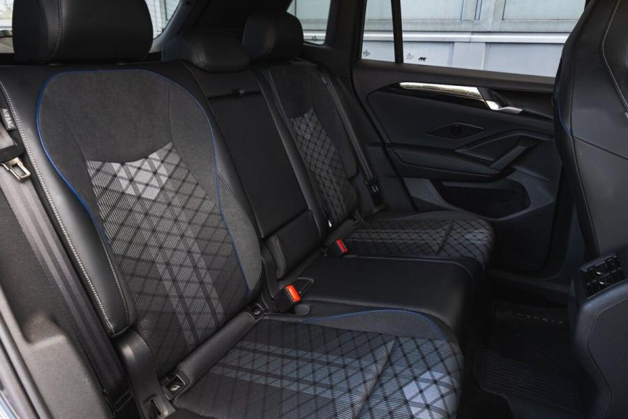 Pelēks Volkswagen Tiguan 2025 Ventspils, ar dzinēja tilpumu 1.50 L un nobraukumu 16 tūkst. km par 47500 €, foto 36 vietnē AUTOMOTO.COM.LV