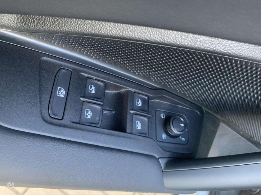Pelēks Volkswagen Tiguan 2025 Birštonas, ar dzinēja tilpumu 1.50 L un nobraukumu 990 tūkst. km par 34900 €, foto 19 vietnē AUTOMOTO.COM.LV