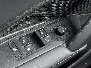 Pelēks Volkswagen Tiguan 2025 Viļņa, ar dzinēja tilpumu 2.00 L un nobraukumu 64 tūkst. km par 35950 €, foto 30 vietnē AUTOMOTO.COM.LV