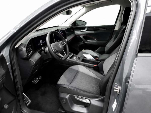 Grey Volkswagen Tiguan 2025 in Vilnius, with an engine capacity of 1.50 L and mileage of 26 thousand km for 28900 €, photo 3 on AUTOMOTO.COM.LV