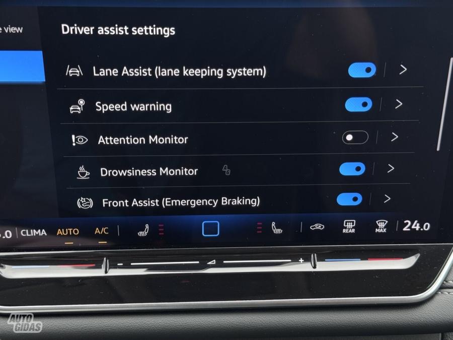 Pelēks Volkswagen Tiguan 2025 Avižieniai, ar dzinēja tilpumu 2.00 L un nobraukumu 64 tūkst. km par 35000 €, foto 24 vietnē AUTOMOTO.COM.LV