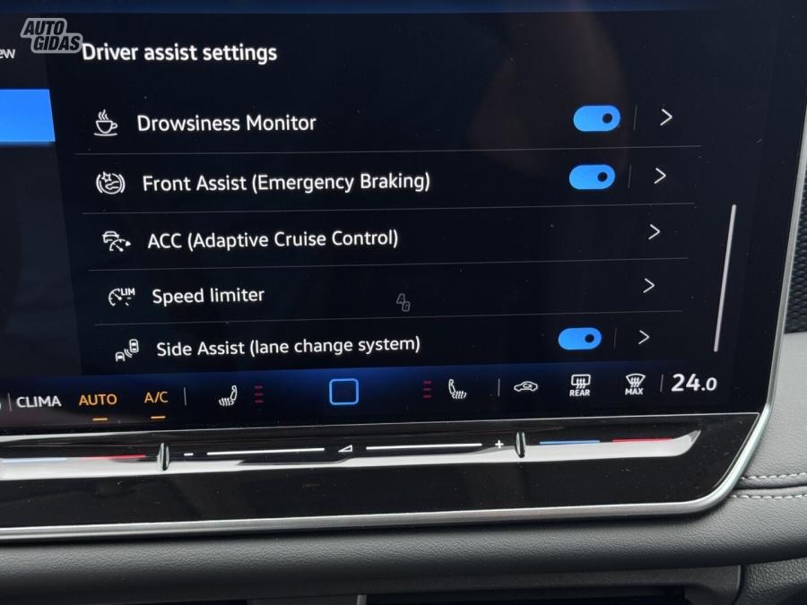 Pelēks Volkswagen Tiguan 2025 Avižieniai, ar dzinēja tilpumu 2.00 L un nobraukumu 64 tūkst. km par 35000 €, foto 25 vietnē AUTOMOTO.COM.LV