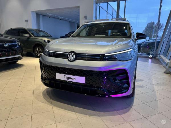 Pelēks Volkswagen Tiguan 2026 Šauļi, ar dzinēja tilpumu 1.50 L un nobraukumu 10 tūkst. km par 40500 €, foto 2 vietnē AUTOMOTO.COM.LV