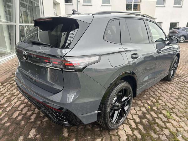 Grey Volkswagen Tiguan 2026 in Panevezys, with an engine capacity of 1.98 L and mileage of 0 thousand km for 51600 €, photo 3 on AUTOMOTO.COM.LV