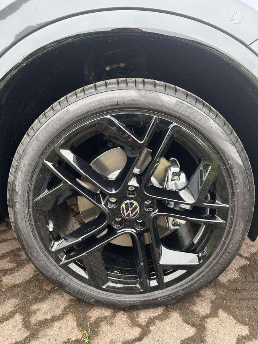 Grey Volkswagen Tiguan 2026 in Panevezys, with an engine capacity of 1.98 L and mileage of 0 thousand km for 51600 €, photo 5 on AUTOMOTO.COM.LV