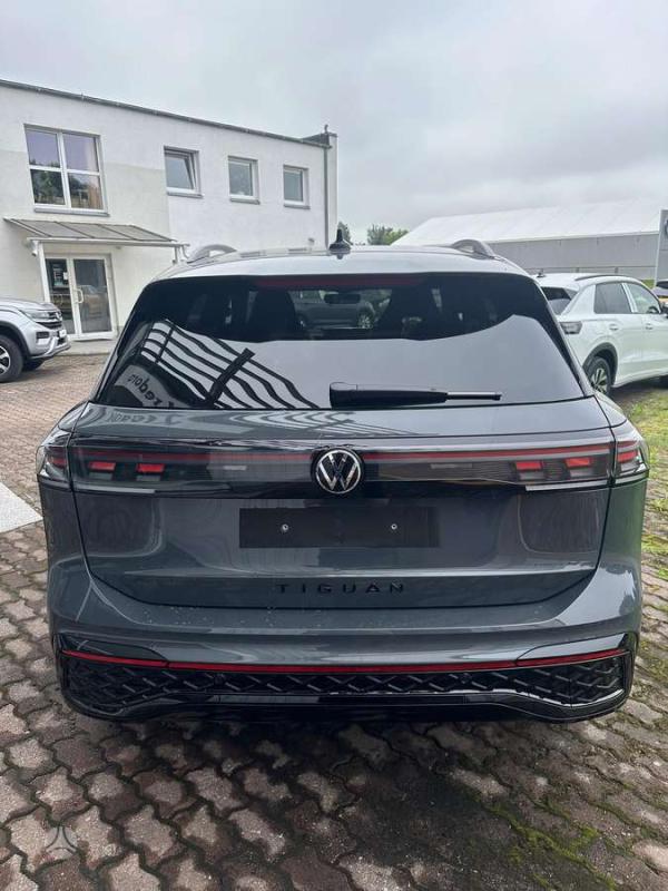 Grey Volkswagen Tiguan 2026 in Panevezys, with an engine capacity of 1.98 L and mileage of 0 thousand km for 51600 €, photo 6 on AUTOMOTO.COM.LV