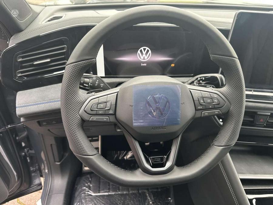 Grey Volkswagen Tiguan 2026 in Panevezys, with an engine capacity of 1.98 L and mileage of 0 thousand km for 51600 €, photo 16 on AUTOMOTO.COM.LV