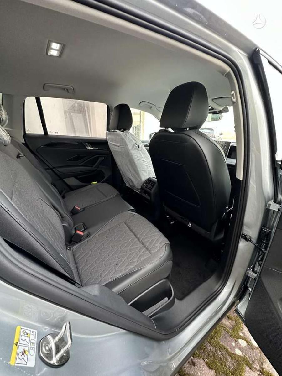 Pelēks Volkswagen Tiguan 2026 Panevēža, ar dzinēja tilpumu 1.50 L un nobraukumu 0 tūkst. km par 33500 €, foto 10 vietnē AUTOMOTO.COM.LV