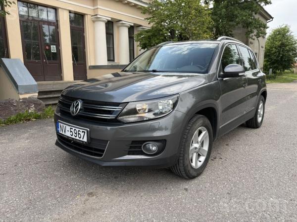 Grey Volkswagen Tiguan 2011 in Jelgava, with an engine capacity of 1.40 L and mileage of 236 thousand km for 7800 €, photo 1 on AUTOMOTO.COM.LV