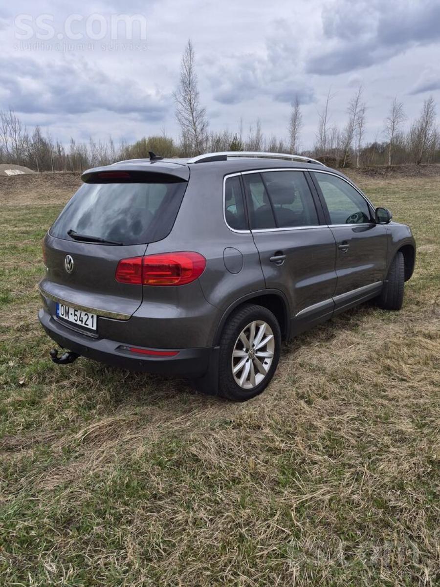 Pelēks Volkswagen Tiguan 2015 Saldus, ar dzinēja tilpumu 2.00 L un nobraukumu 316 tūkst. km par 9600 €, foto 5 vietnē AUTOMOTO.COM.LV