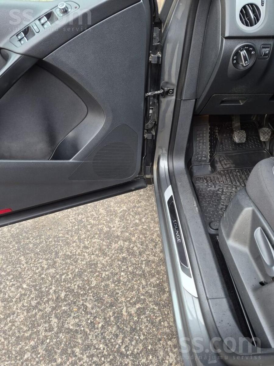 Pelēks Volkswagen Tiguan 2015 Saldus, ar dzinēja tilpumu 2.00 L un nobraukumu 316 tūkst. km par 9600 €, foto 9 vietnē AUTOMOTO.COM.LV