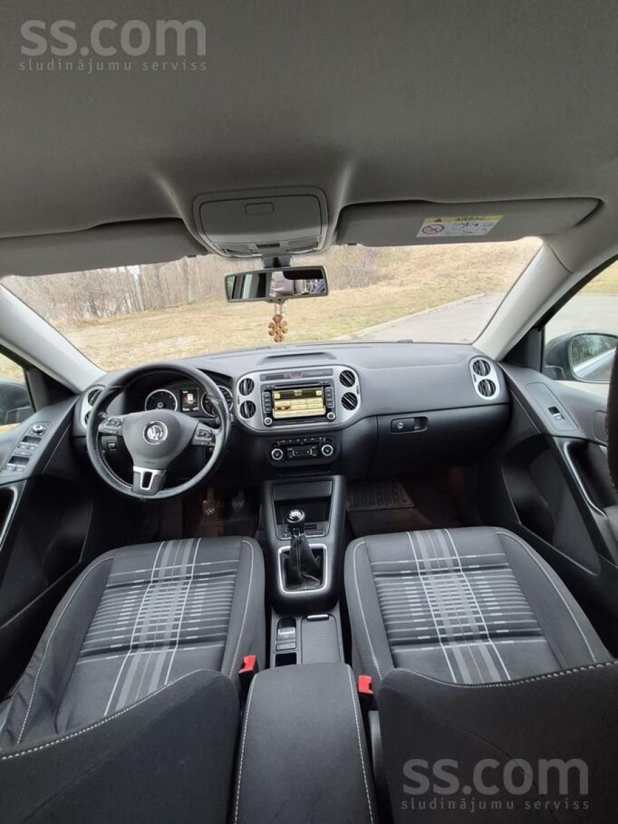 Pelēks Volkswagen Tiguan 2015 Saldus, ar dzinēja tilpumu 2.00 L un nobraukumu 316 tūkst. km par 9600 €, foto 10 vietnē AUTOMOTO.COM.LV