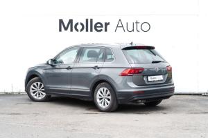 Pelēks Volkswagen Tiguan 2017 Rīga, ar dzinēja tilpumu 2.00 L un nobraukumu 211 tūkst. km par 13850 €, foto 3 vietnē AUTOMOTO.COM.LV