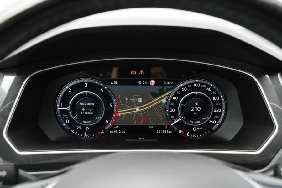 Pelēks Volkswagen Tiguan 2017 Rīga, ar dzinēja tilpumu 2.00 L un nobraukumu 211 tūkst. km par 13850 €, foto 11 vietnē AUTOMOTO.COM.LV
