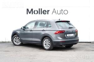 Grey Volkswagen Tiguan 2017 in Riga, with an engine capacity of 2.00 L and mileage of 211 thousand km for 13850 €, photo 5 on AUTOMOTO.COM.LV