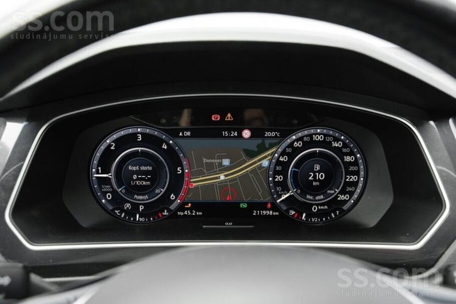 Grey Volkswagen Tiguan 2017 in Riga, with an engine capacity of 2.00 L and mileage of 211 thousand km for 13850 €, photo 20 on AUTOMOTO.COM.LV