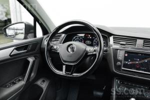 Grey Volkswagen Tiguan 2017 in Riga, with an engine capacity of 2.00 L and mileage of 211 thousand km for 13850 €, photo 42 on AUTOMOTO.COM.LV