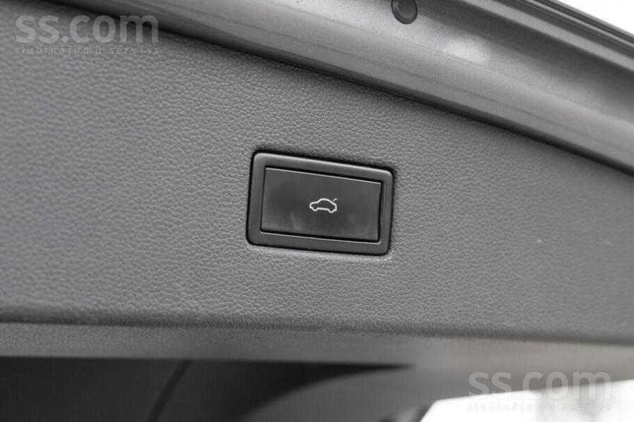 Grey Volkswagen Tiguan 2017 in Riga, with an engine capacity of 2.00 L and mileage of 211 thousand km for 13850 €, photo 39 on AUTOMOTO.COM.LV