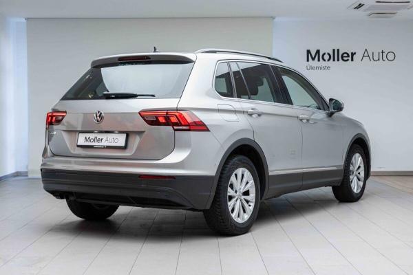 Pelēks Volkswagen Tiguan 2018 Peetri, ar dzinēja tilpumu 1.40 L un nobraukumu 162 tūkst. km par 17250 €, foto 6 vietnē AUTOMOTO.COM.LV