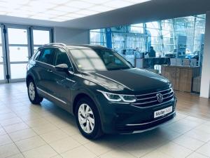 Pelēks Volkswagen Tiguan 2021 Jehvi, ar dzinēja tilpumu 2.00 L un nobraukumu 131 tūkst. km par 28000 €, foto 3 vietnē AUTOMOTO.COM.LV