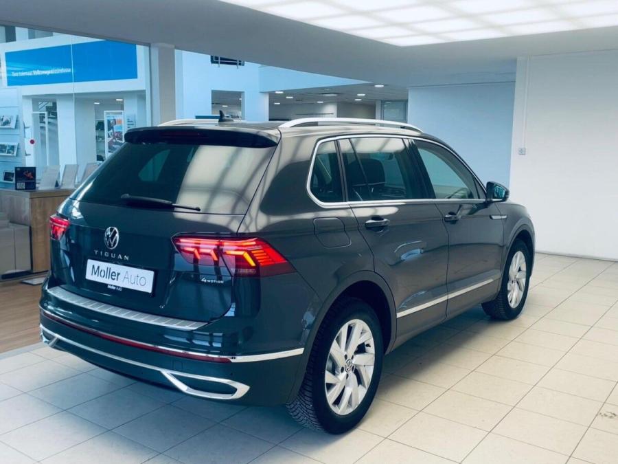 Pelēks Volkswagen Tiguan 2021 Jehvi, ar dzinēja tilpumu 2.00 L un nobraukumu 131 tūkst. km par 28000 €, foto 6 vietnē AUTOMOTO.COM.LV