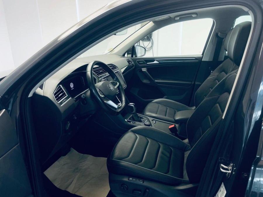 Pelēks Volkswagen Tiguan 2021 Jehvi, ar dzinēja tilpumu 2.00 L un nobraukumu 131 tūkst. km par 28000 €, foto 10 vietnē AUTOMOTO.COM.LV