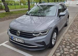 Серый Фольксваген Тигуан 2021 в Рига, объемом двигателя 1.50 л и пробегом 64 тыс. км за 21500 €, фото  на AUTOMOTO.COM.LV