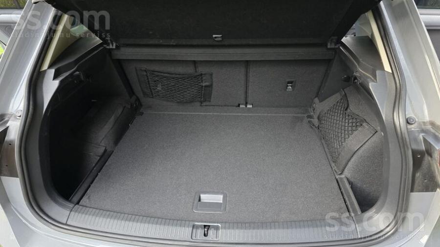 Pelēks Volkswagen Tiguan 2021 Rīga, ar dzinēja tilpumu 1.50 L un nobraukumu 64 tūkst. km par 21500 €, foto 8 vietnē AUTOMOTO.COM.LV
