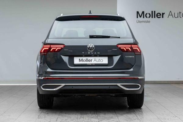 Grey Volkswagen Tiguan 2022 in Peetri, with an engine capacity of 1.40 L and mileage of 133 thousand km for 29250 €, photo 6 on AUTOMOTO.COM.LV