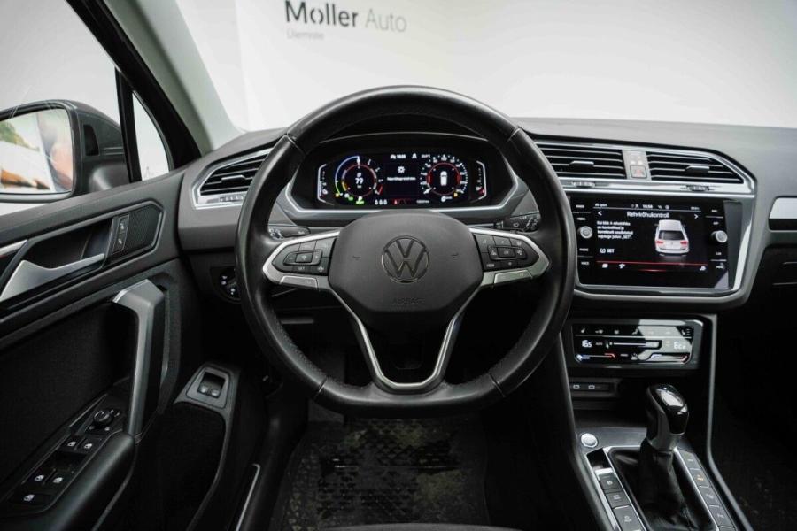 Grey Volkswagen Tiguan 2022 in Peetri, with an engine capacity of 1.40 L and mileage of 133 thousand km for 29250 €, photo 10 on AUTOMOTO.COM.LV