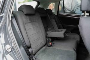 Grey Volkswagen Tiguan 2022 in Peetri, with an engine capacity of 1.40 L and mileage of 133 thousand km for 29250 €, photo 12 on AUTOMOTO.COM.LV
