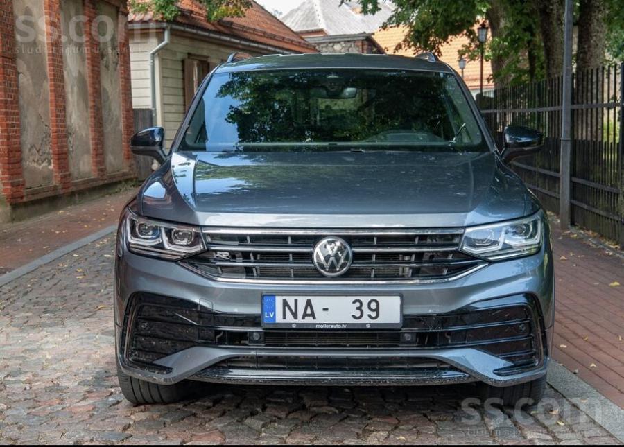 Pelēks Volkswagen Tiguan 2023 Rīga, ar dzinēja tilpumu 2.00 L un nobraukumu 58 tūkst. km par 37000 €, foto 1 vietnē AUTOMOTO.COM.LV