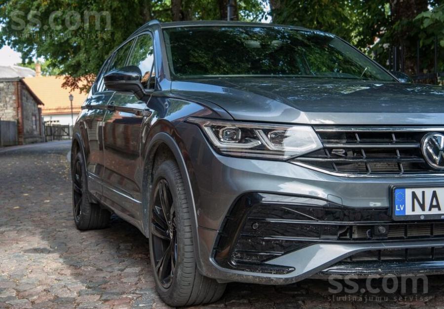 Pelēks Volkswagen Tiguan 2023 Rīga, ar dzinēja tilpumu 2.00 L un nobraukumu 58 tūkst. km par 37000 €, foto 3 vietnē AUTOMOTO.COM.LV
