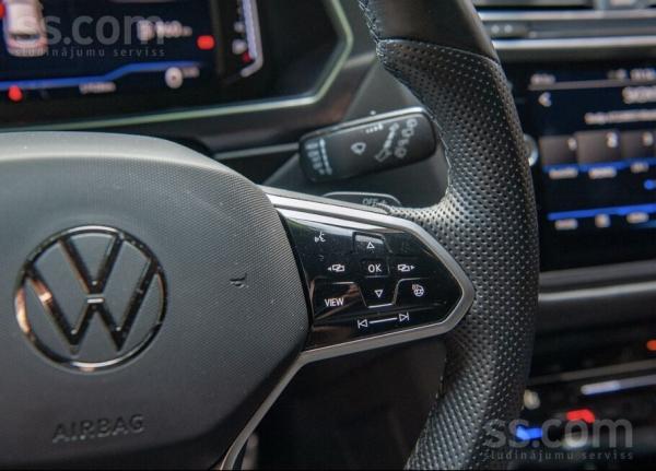 Pelēks Volkswagen Tiguan 2023 Rīga, ar dzinēja tilpumu 2.00 L un nobraukumu 58 tūkst. km par 37000 €, foto 7 vietnē AUTOMOTO.COM.LV