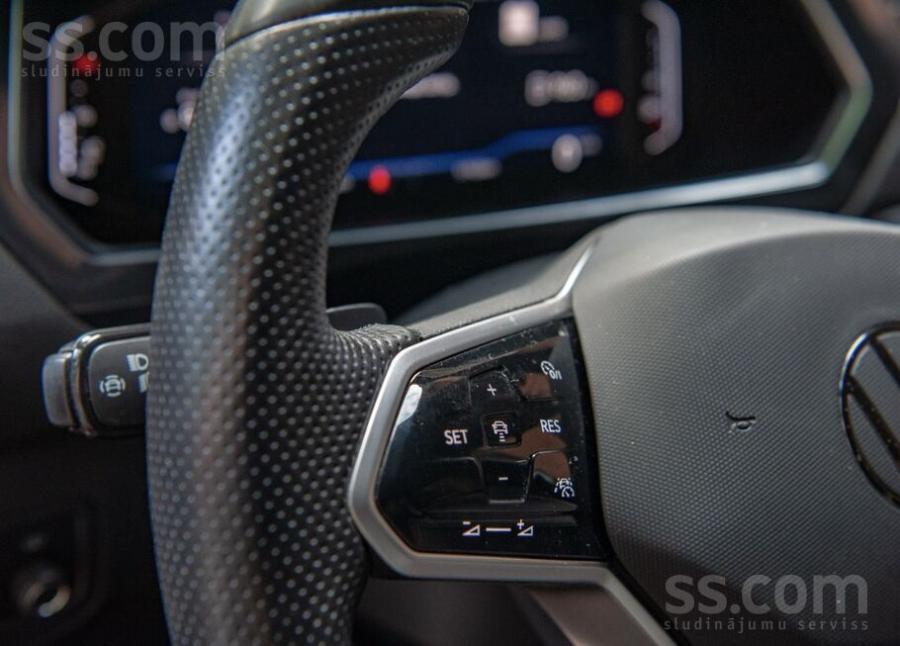 Pelēks Volkswagen Tiguan 2023 Rīga, ar dzinēja tilpumu 2.00 L un nobraukumu 58 tūkst. km par 37000 €, foto 8 vietnē AUTOMOTO.COM.LV