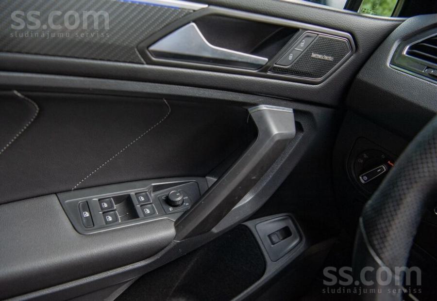 Pelēks Volkswagen Tiguan 2023 Rīga, ar dzinēja tilpumu 2.00 L un nobraukumu 58 tūkst. km par 37000 €, foto 14 vietnē AUTOMOTO.COM.LV