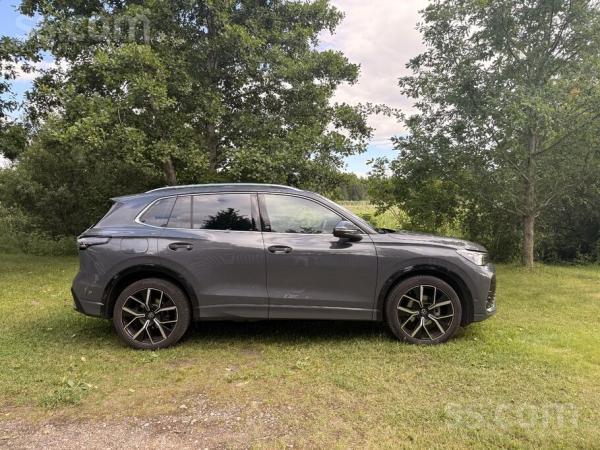 Pelēks Volkswagen Tiguan 2024 Rīga, ar dzinēja tilpumu 1.50 L un nobraukumu 33 tūkst. km par 37500 €, foto 5 vietnē AUTOMOTO.COM.LV