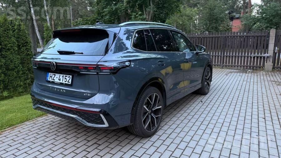Pelēks Volkswagen Tiguan 2024 Rīga, ar dzinēja tilpumu 1.50 L un nobraukumu 33 tūkst. km par 34000 €, foto 5 vietnē AUTOMOTO.COM.LV