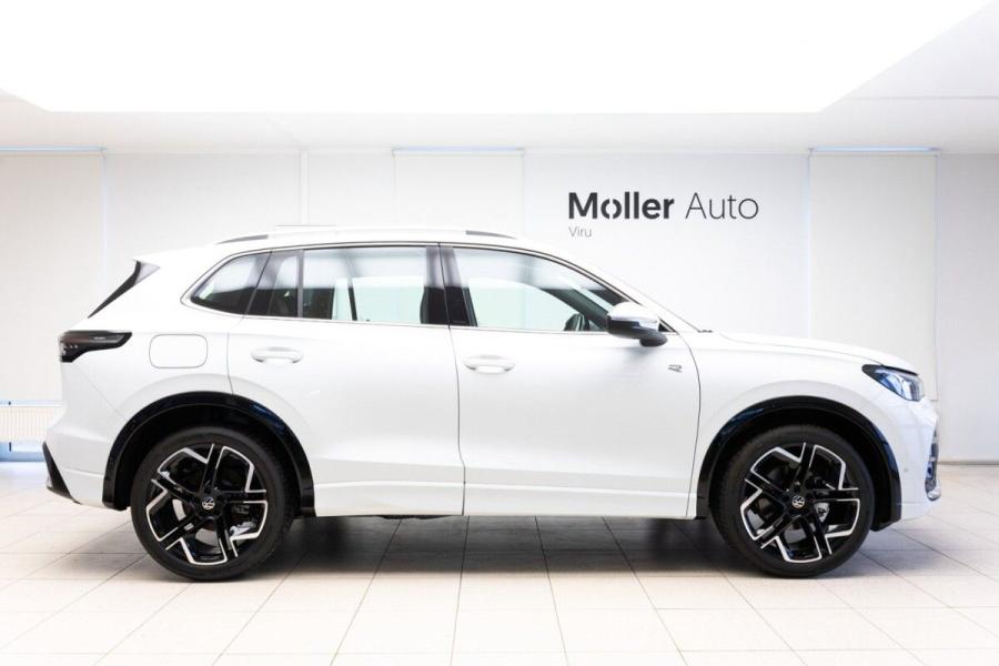 Grey Volkswagen Tiguan 2026 in Johvi, with an engine capacity of 1.50 L and mileage of 8 thousand km for 42250 €, photo 5 on AUTOMOTO.COM.LV