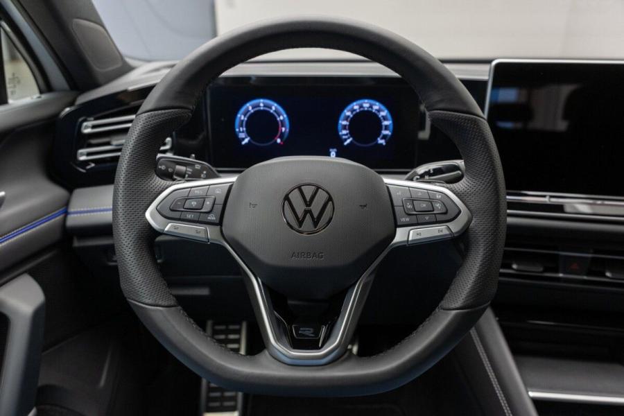 Grey Volkswagen Tiguan 2026 in Johvi, with an engine capacity of 1.50 L and mileage of 8 thousand km for 42250 €, photo 16 on AUTOMOTO.COM.LV