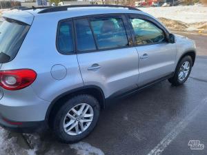 Pelēks Volkswagen Tiguan 2008 Kauņa, ar dzinēja tilpumu 1.40 L un nobraukumu 205 tūkst. km par 4200 €, foto 6 vietnē AUTOMOTO.COM.LV