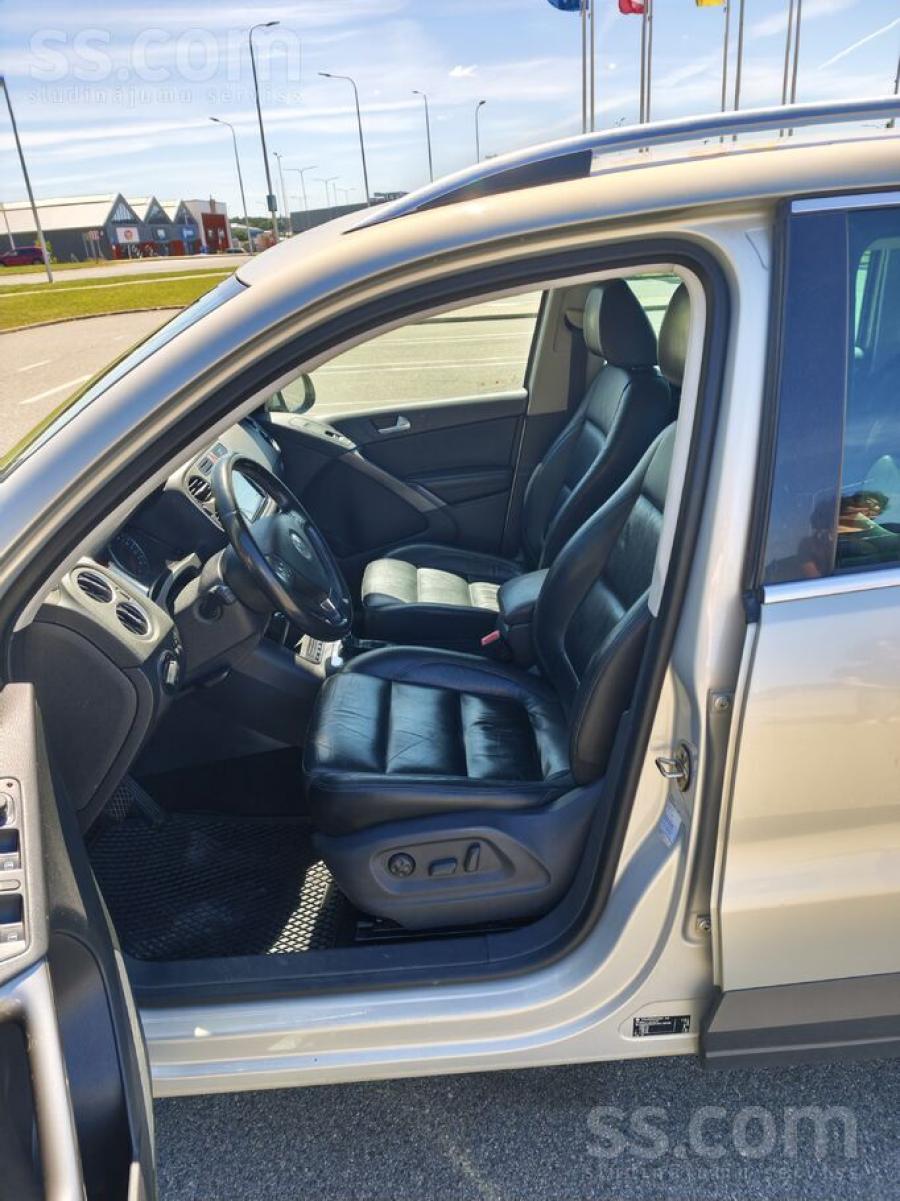 Pelēks Volkswagen Tiguan 2008 Rīga, ar dzinēja tilpumu 2.00 L un nobraukumu 309 tūkst. km par 5300 €, foto 10 vietnē AUTOMOTO.COM.LV