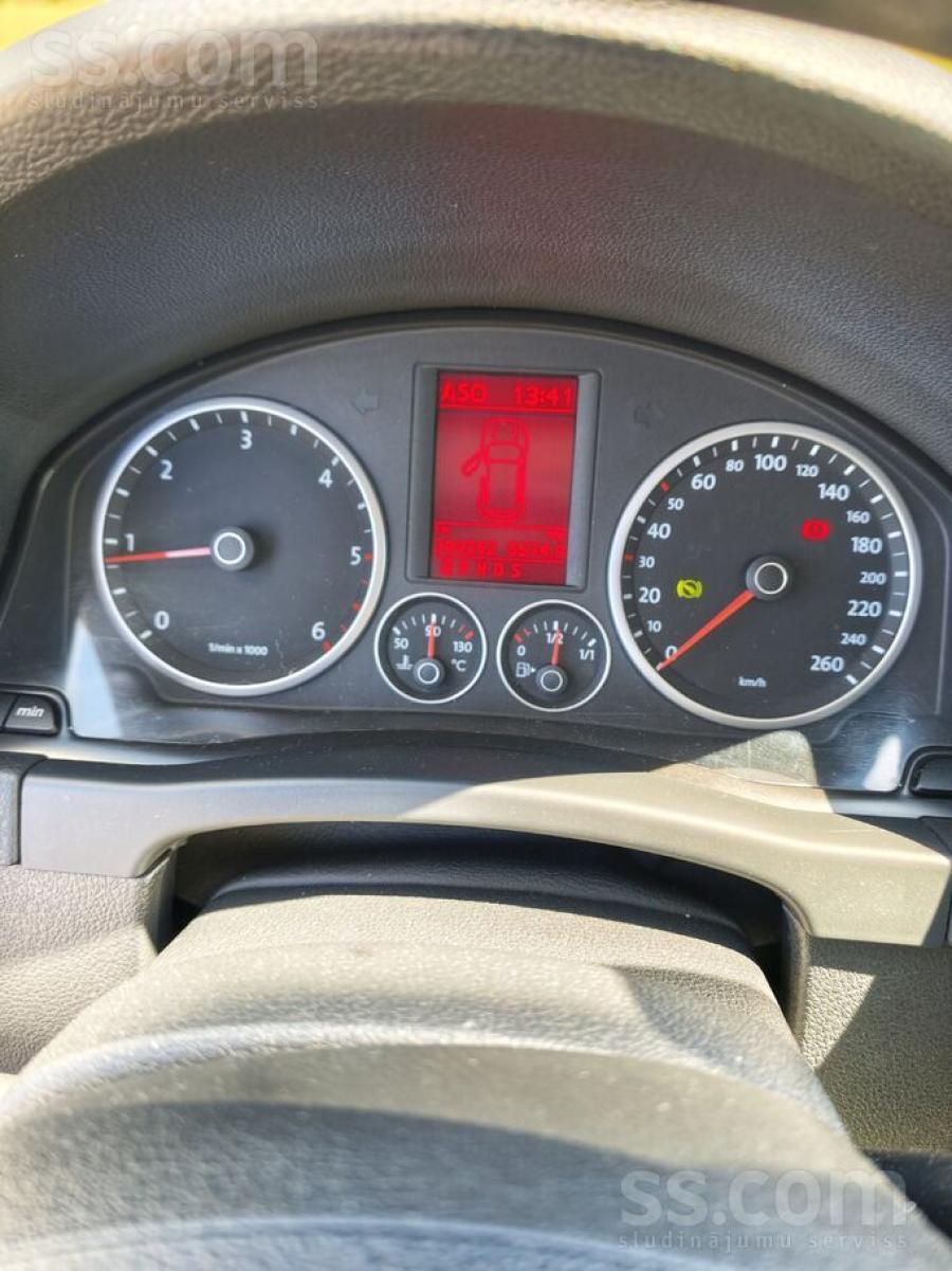 Pelēks Volkswagen Tiguan 2008 Rīga, ar dzinēja tilpumu 2.00 L un nobraukumu 309 tūkst. km par 5300 €, foto 13 vietnē AUTOMOTO.COM.LV