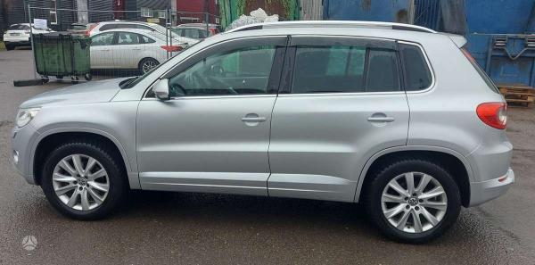 Pelēks Volkswagen Tiguan 2009 Kauņa, ar dzinēja tilpumu 1.98 L un nobraukumu 245 tūkst. km par 7999 €, foto 6 vietnē AUTOMOTO.COM.LV